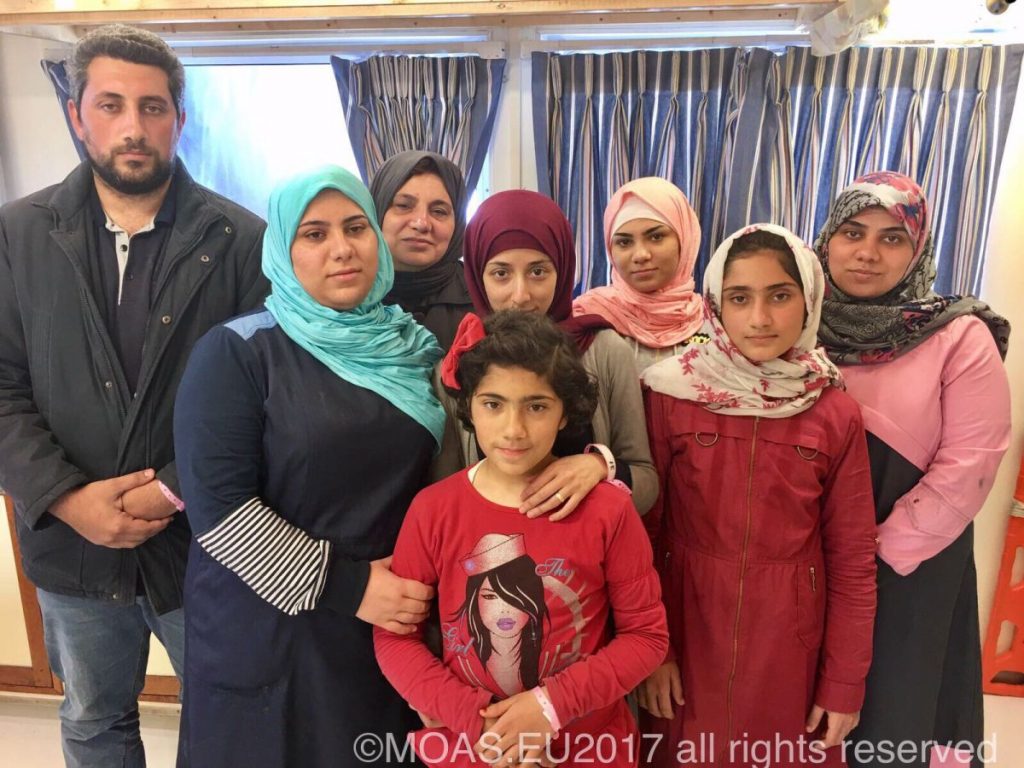 A Syrian family fleeing war - Regina Egle Liotta Catrambone